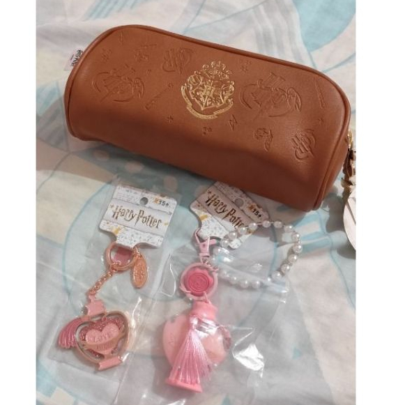 Jual BUNDLE SET Miniso x Harry Potter Keychain Kotak Pensil Gantungan Kunci Love Potion Leather ...