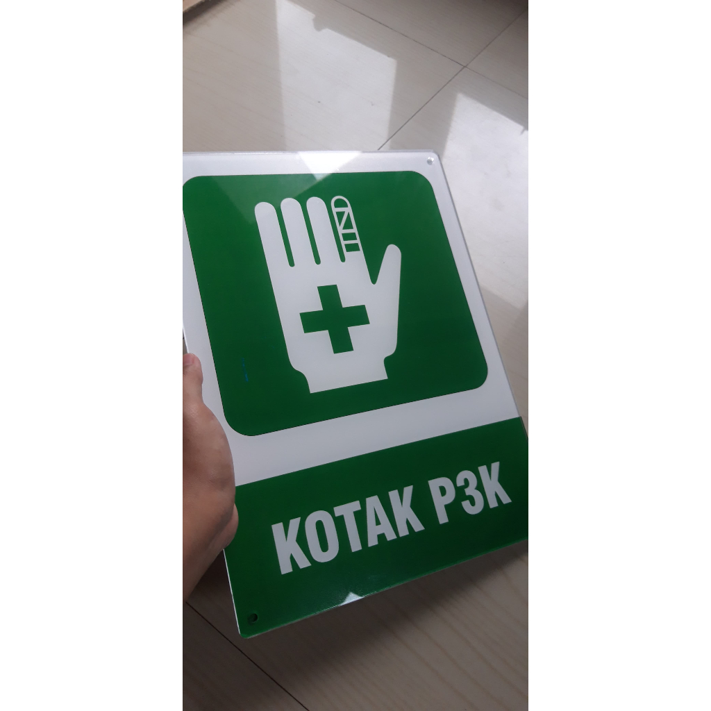 Jual Akrilik Tanda Kotak P3K | Shopee Indonesia