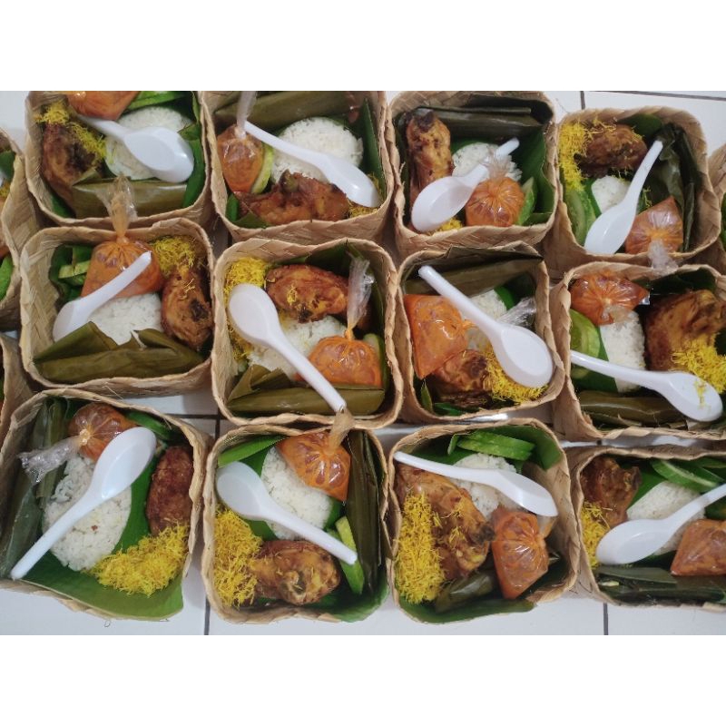 Jual nasi besek/pipiti ayam bakar (minimal order 10pax) | Shopee Indonesia