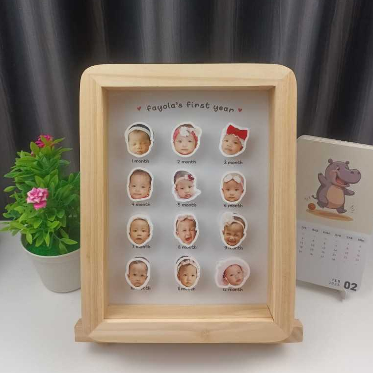 Jual MINI MILESTONE FRAME BAYI 12 FOTO UKURAN 6R KAYU | Shopee Indonesia