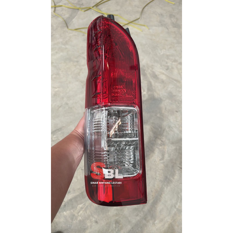 Jual Lampu Stop / Stop Lamp Hiace Commuter ( thn 2013 - 2018 ) + Soket ...