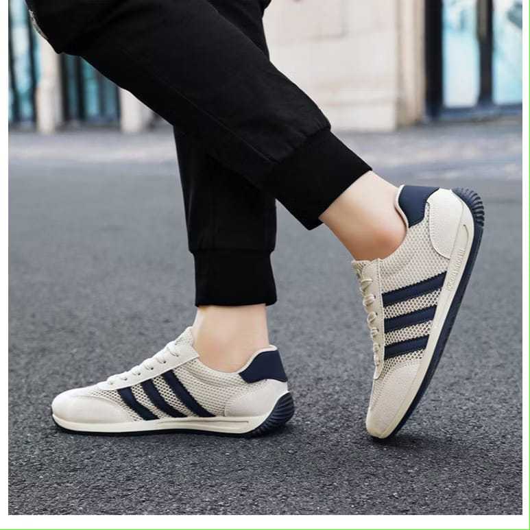 Jual Sepatu kets pria wanita/casual sport/sneakers running kekinian ...