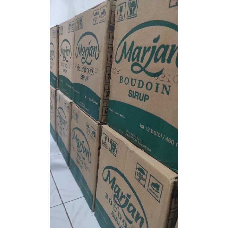 Jual MARJAN 1 DUS ISI 12 BOTOL RASA COCOPANDAN DAN MELON | Shopee Indonesia