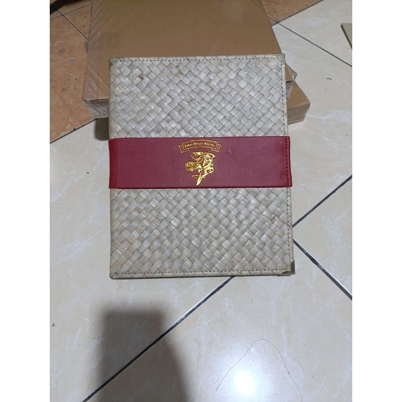 Jual COVER BUKU MENU Hotel,Resto,Cafe,Kedai dll (Custom Logo) Bahan ...