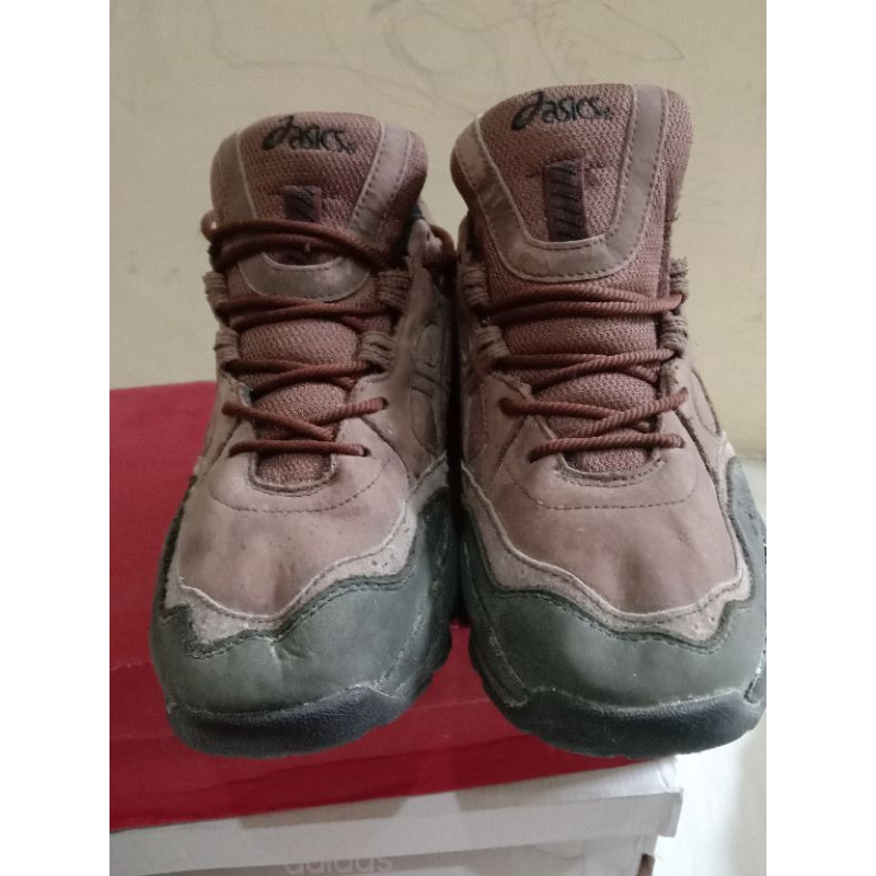 Jual sepatu Asics sample second | Shopee Indonesia