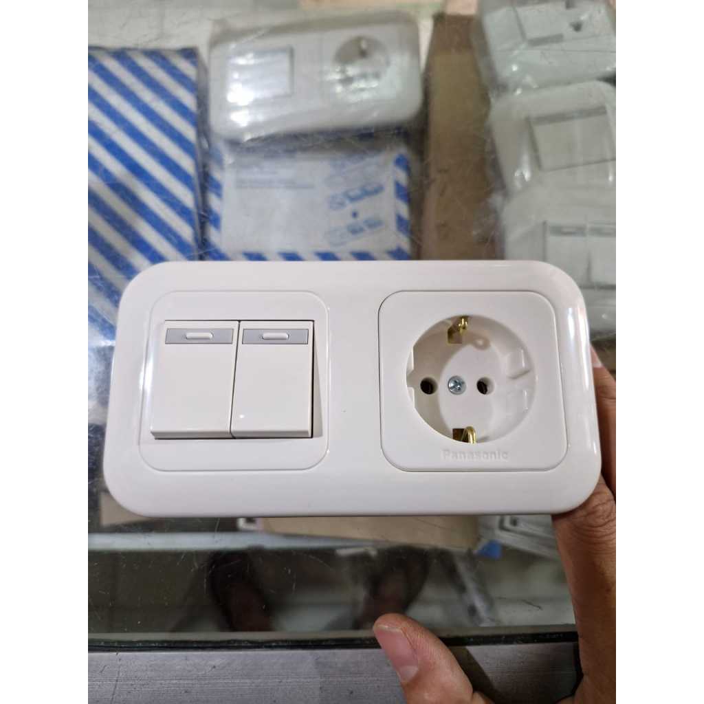 Jual Panasonic Saklar Seri Stop Kontak Plat 2 / Panasonic Saklar Dua Cetekan dan Stop Kontak ...