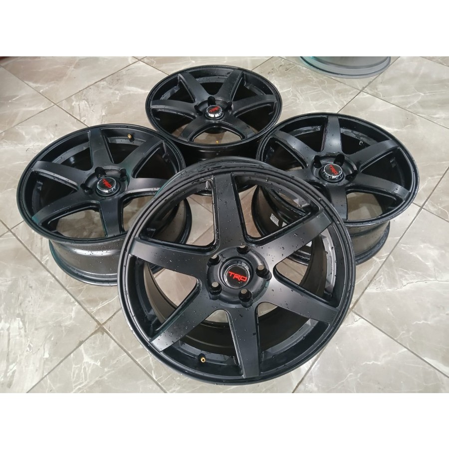 Jual Velg Bekas Racing R17 Vossen Ring 17 Baut 5x114,3 Buat Mobil Innova X-Pander Camry | Shopee ...