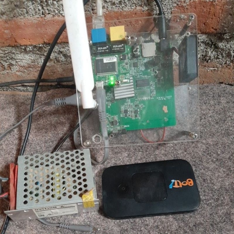 Jual PAKET STB OPENWRT B860H ,, Tinggal pakai | Shopee Indonesia