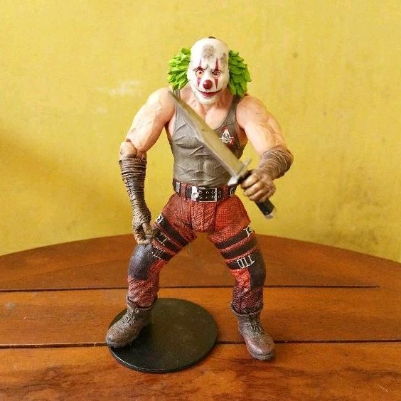 Jual DC Comics Batman Arkham City Clown Thug (Defect) | Shopee Indonesia