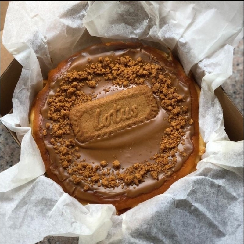 Jual Basque Burnt Cheesecake Lotus Biscoff | Shopee Indonesia