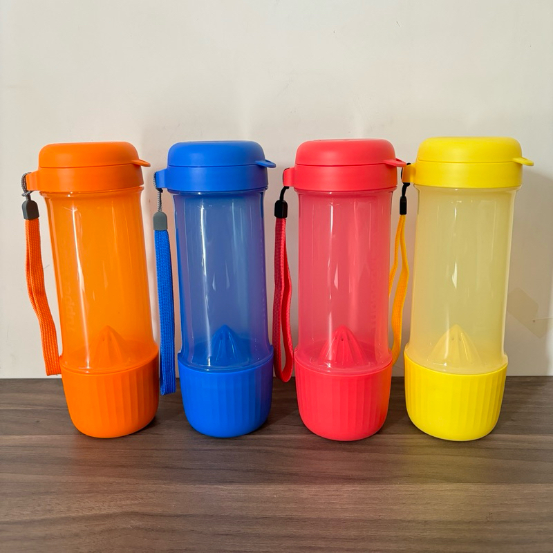 Jual infuse tumbler Tupperware (dilengkapi perasan jeruk/lemon ...