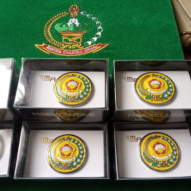 Jual LENCANA DHARMA PERTIWI | Shopee Indonesia