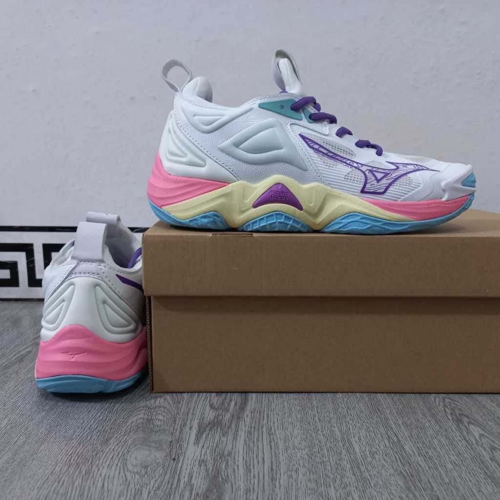 Jual Sepatu voli mizuno wave momentum 3 mid pria Sepatu olahraga pria ...
