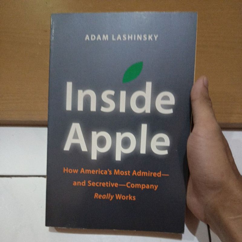 Jual Buku Inside Apple ( How America's Most Admired - and Secretive ...