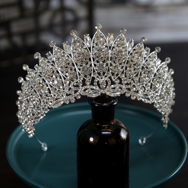 Jual Mahkota big crown beauty crystal for wedding | Shopee Indonesia