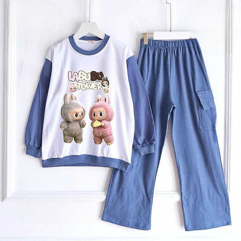 Jual Stelan anak perempuan terbaru celana cargo baju model sweeter dengan morif labubu lucu ...