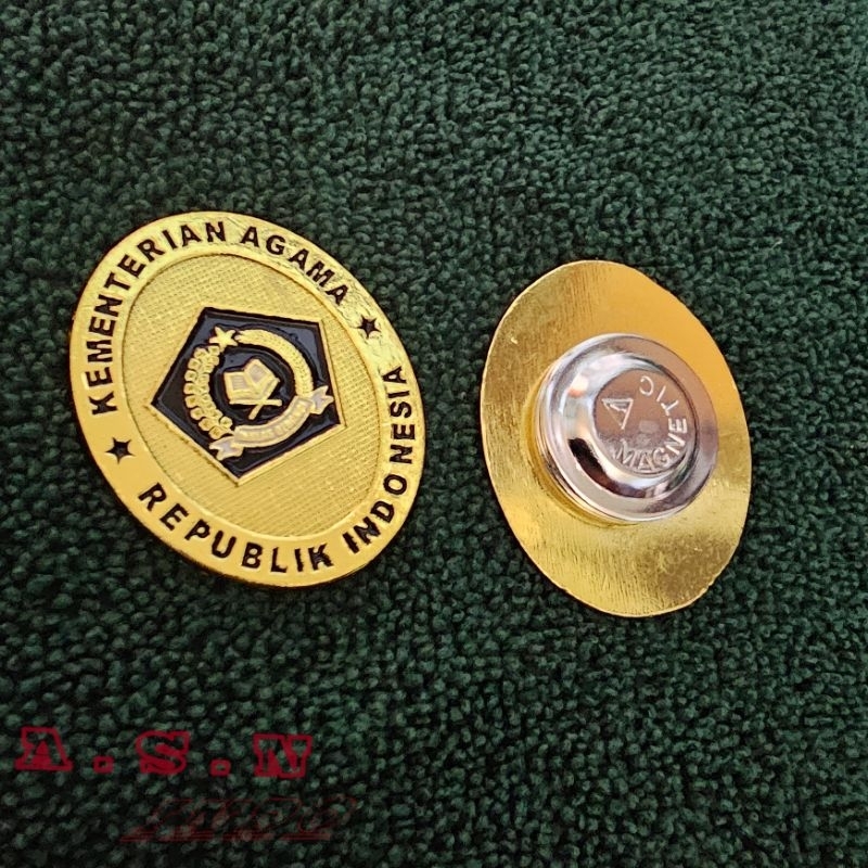 Jual Lencana Kemenag Pin Kemenag Magnet Plus Box Pin | Shopee Indonesia