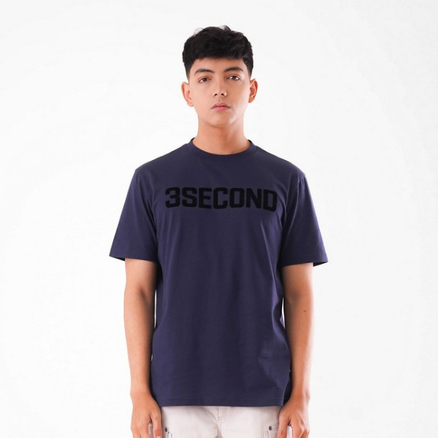 Jual 3Second Kaos Pria Lengan Pendek Katun Script Logo C100124 | Shopee Indonesia