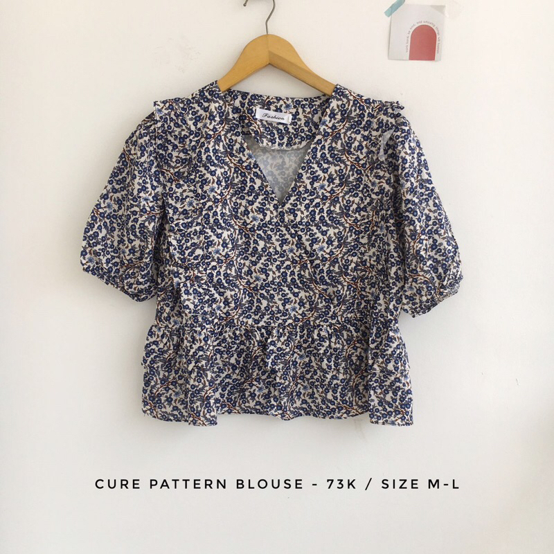 Jual CURE PATTERN BLOUSE | Shopee Indonesia