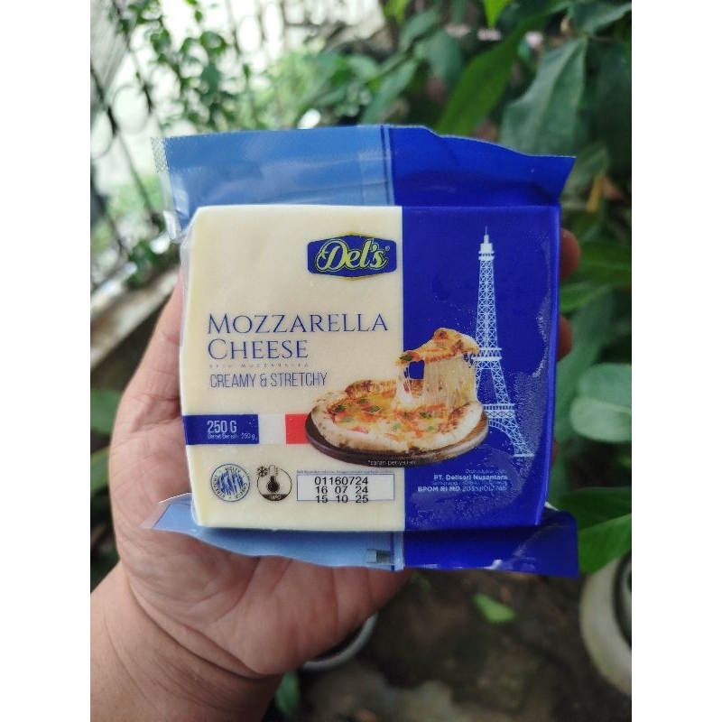 Jual Del's Mozzarella Cheese Creamy & Stretchy Slice Kemasan 250gram ...
