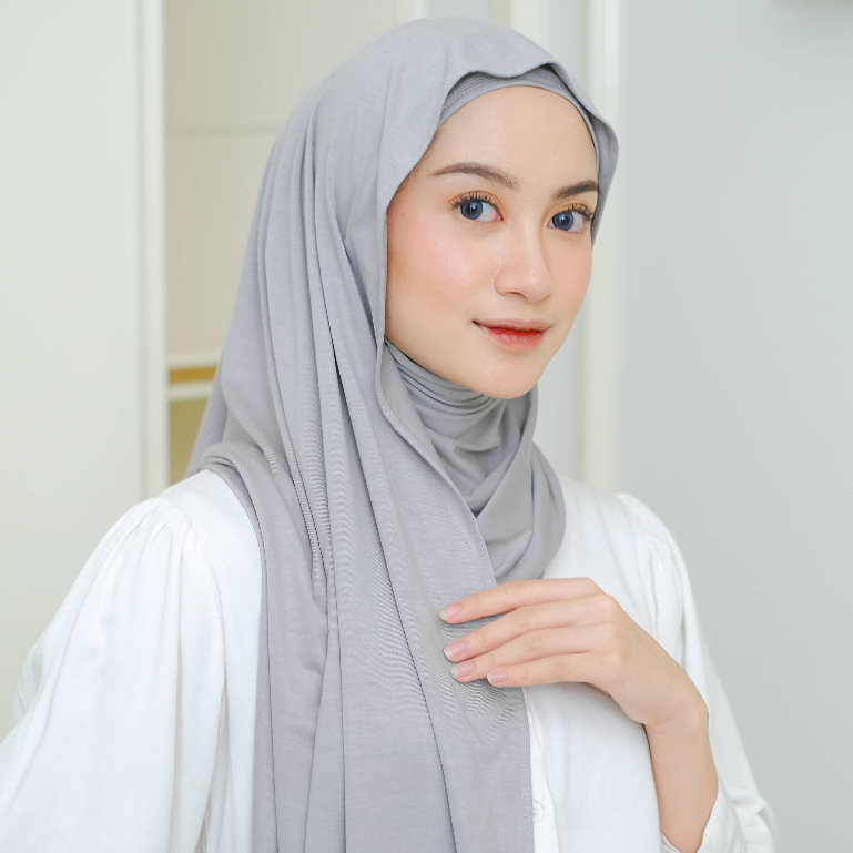 Jual Mayoutfit Pashmina Inner Kaos Rayon Spandex | Hijab Meleyot Kerudung Pashmina Oval Premium ...
