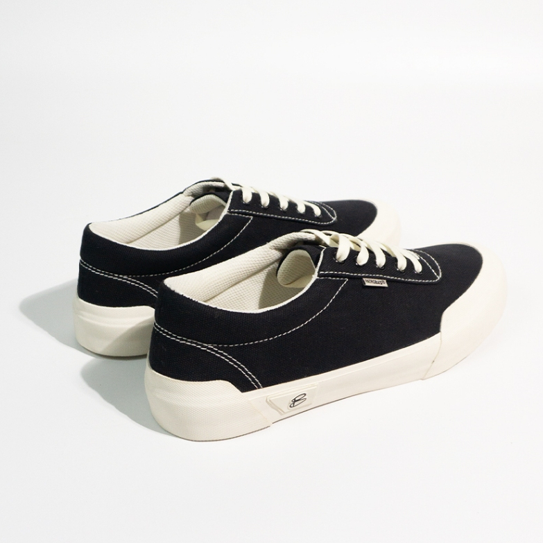 Jual Patrobas Basic Black White Sneakers | Shopee Indonesia