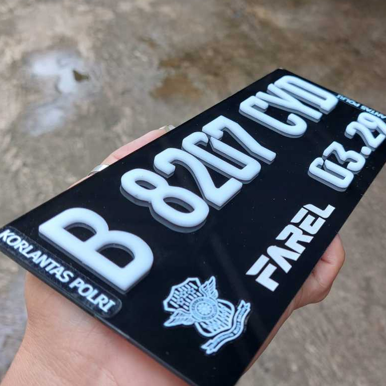 Jual Plat Nomor Akrilik Huruf Timbul Sepeda Motor Dengan Baut Tanam ...