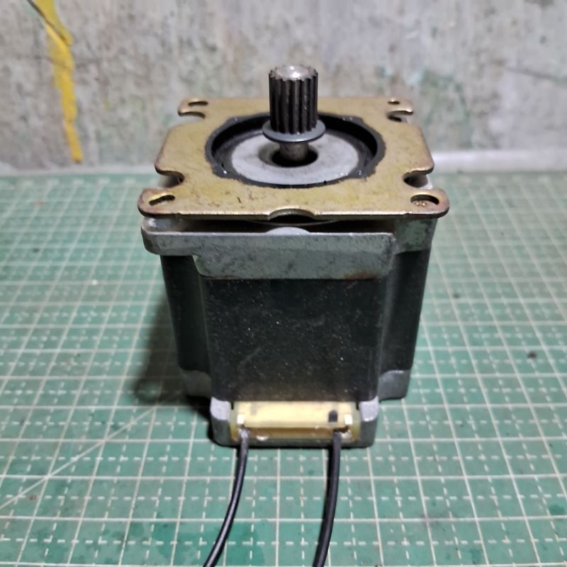 Jual Generator listrik mini untuk turbin air atau turbin angin | Shopee ...