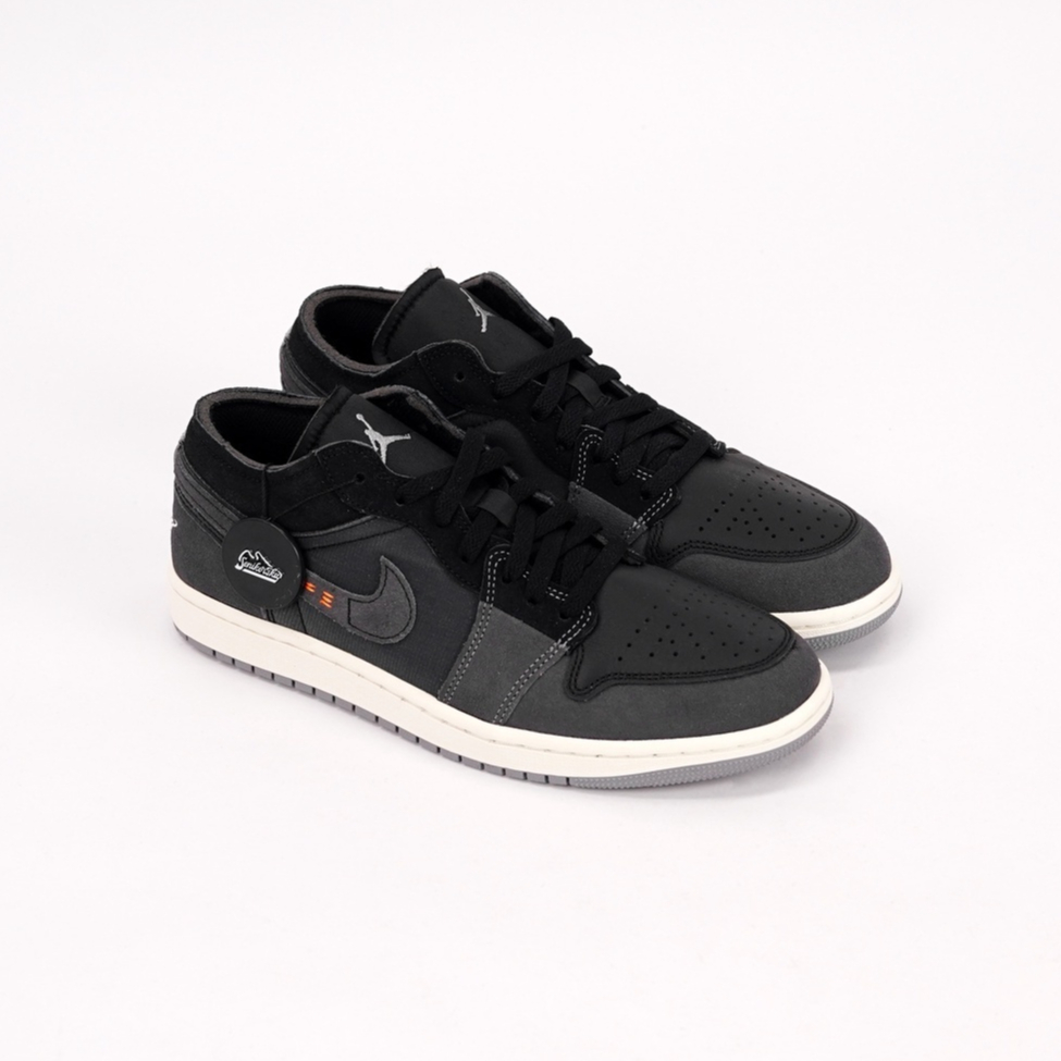 Jual 100% Original COD Air Jordan 1 Low SE Black Craft Inside Out Men ...