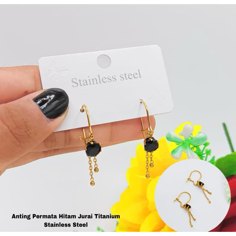 Jual Anting permata hitam jurai titanium fashion wanita | Shopee Indonesia