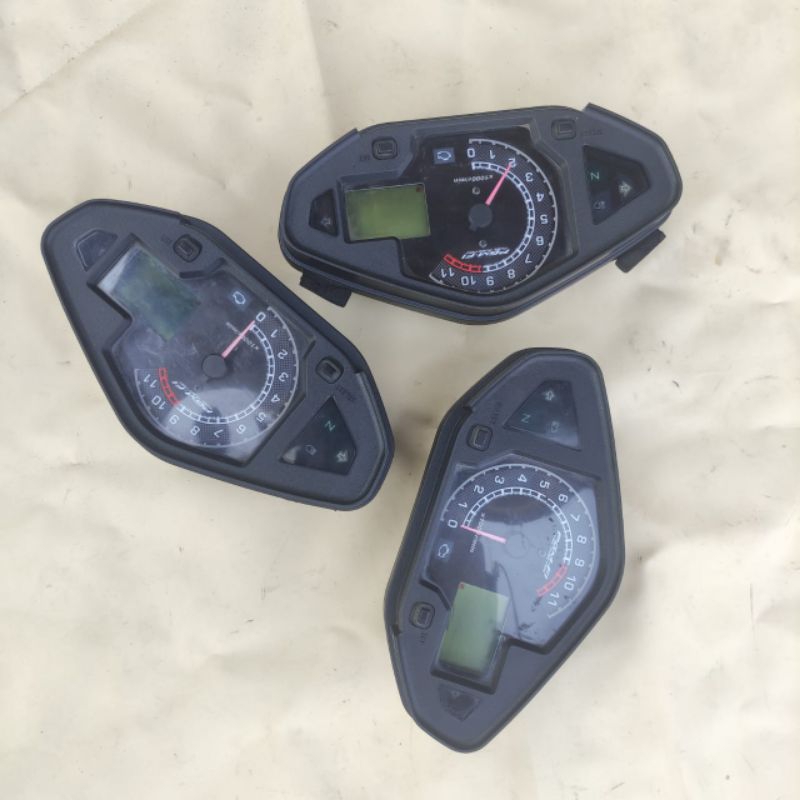 Jual Speedometer Spido Megapro FI injeksi origianl AHM Copotan | Shopee ...