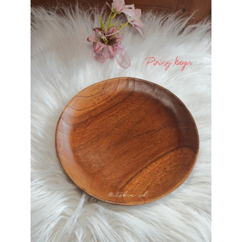Jual Piring aesthetic / piring kayu /piring kayu jati /piring cantik ...