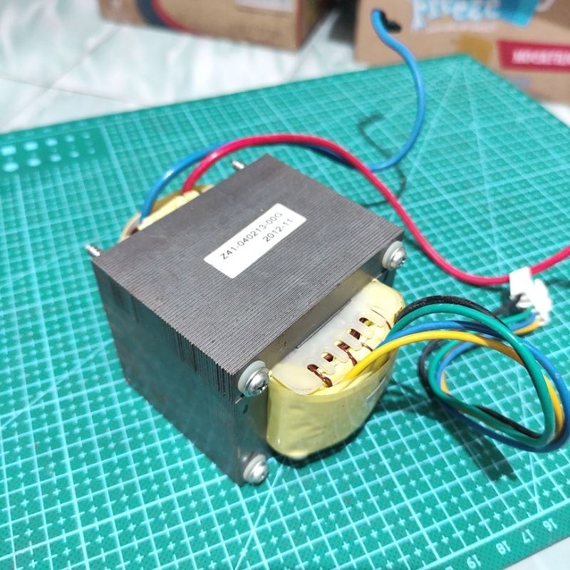 Jual TRAFO UPS PROLINK 850VA 400WATT MODEL PRO850SY TRAFO 850VA ...