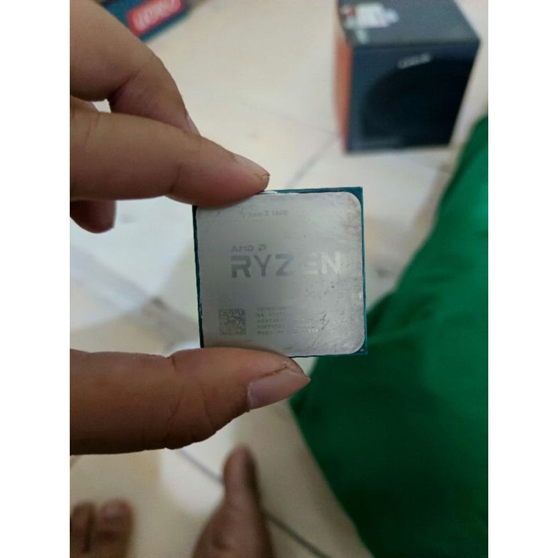 Jual CPU Box Ryzen 5 1600 + Heatsink Wraith Spire | Shopee Indonesia
