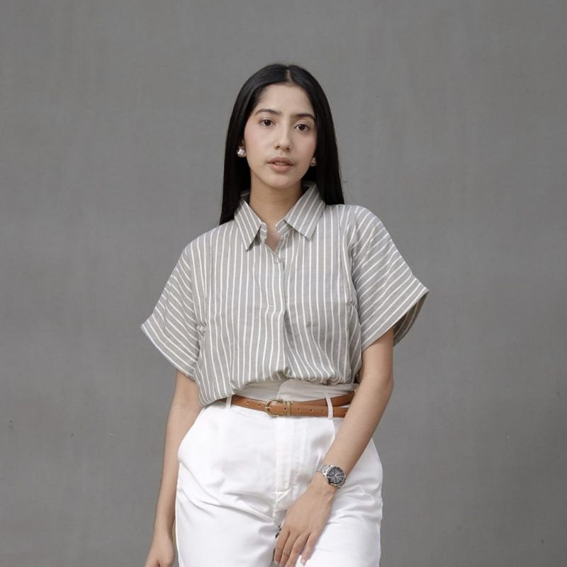 Jual kemeja kamari top cassual - atasan salur oversize korean style v ...
