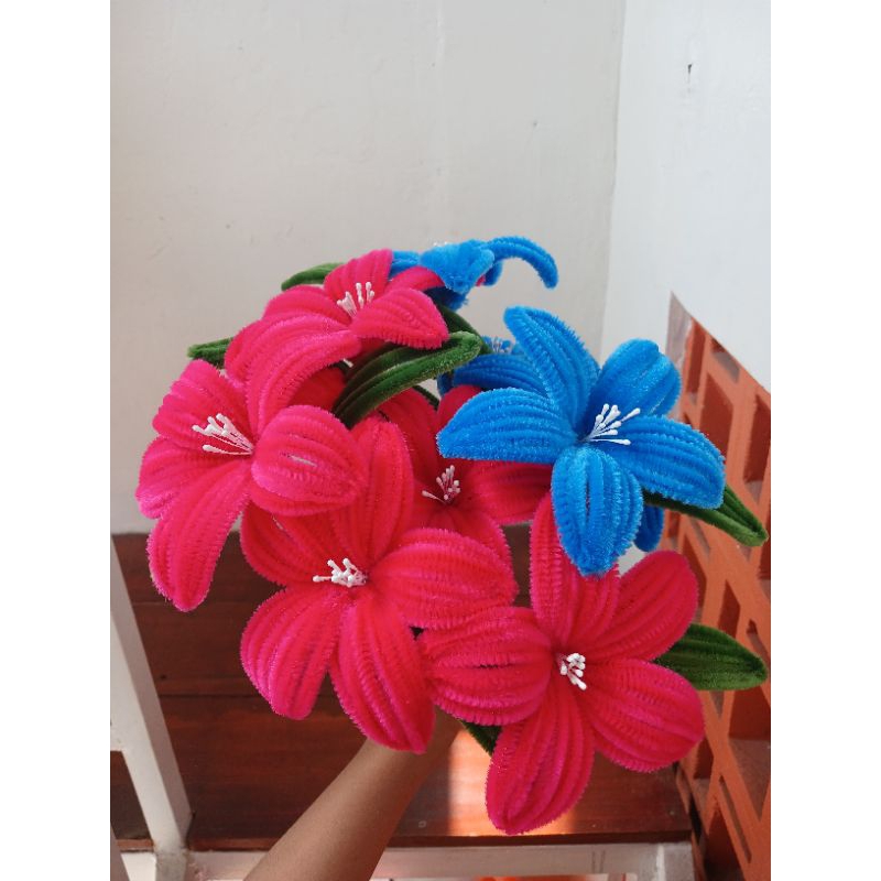 Jual Ready stok Bunga Lily Kawat bulu /Pipe cleaner | Shopee Indonesia