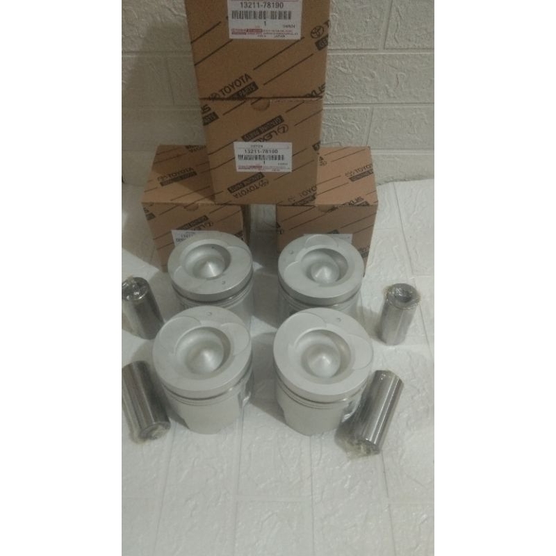 Jual PISTON ASSY BAJA SET SEHER SET TOYOTA HINO DUTRO HT130 | Shopee Indonesia