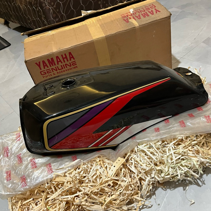 Jual FUEL TANK TANGKI TANKI BENSIN YAMAHA RX KING COBRA 1994 HITAM ...