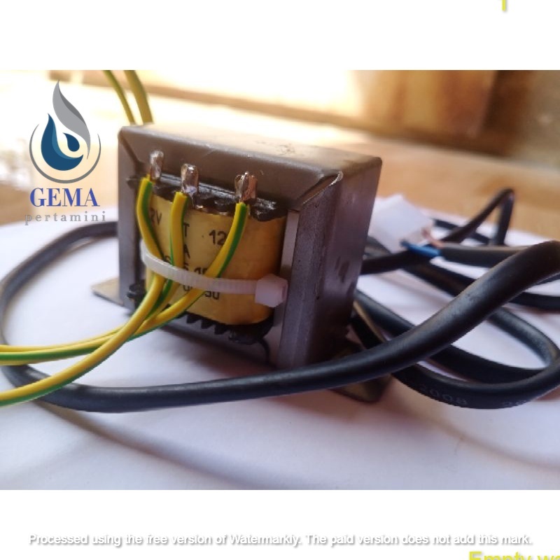 Jual trafo 12v 2a sudah ada socket kabel tinggal pasang / trafo pom ...