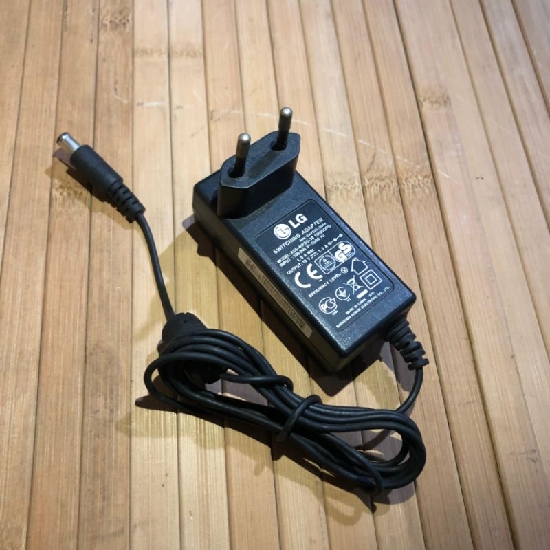 Jual Adaptor LCD/LED MONITOR LG 19V original [READY] | Shopee Indonesia