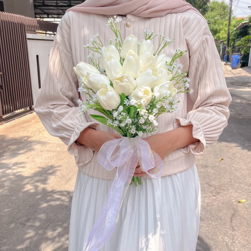 Jual Hand bouquet Tulip Buket Bunga Tunangan Wedding Prewed | Shopee ...