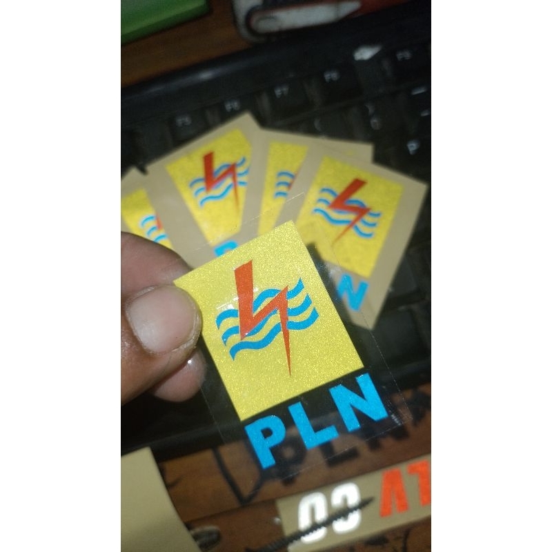 Jual CUTTING STICKER LOGO PLN UNTUK HELM PROYEK STICKER SAFETY HELMET ...