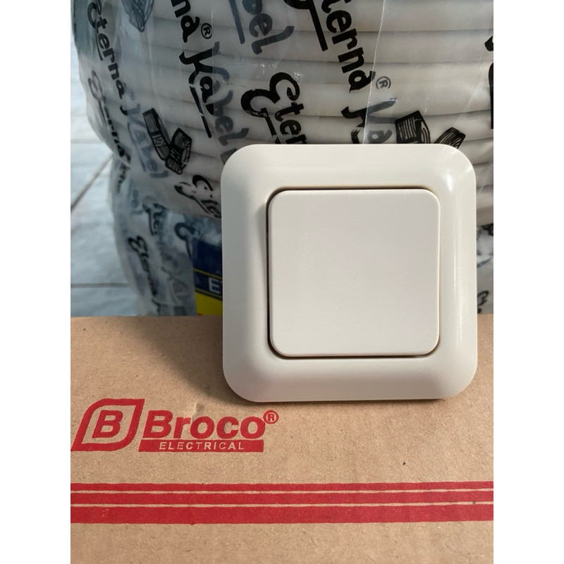 Jual SAKLAR TUNGGAL/ENGKEL MERK BROCO TYPE GRACIO WARNA CREAM | Shopee ...