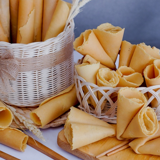 Jual Kue Semprong Lipat / Kue semprong Roll / Kue semprong 500grm ...