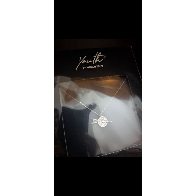 Jual official merchandise necklace day6 youth world tour | Shopee Indonesia