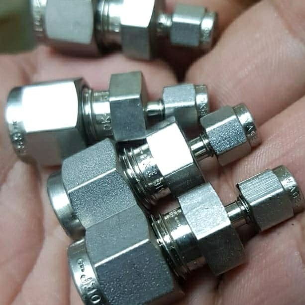 Jual Reducer union connector 1/16" OD x 1/8" OD SUPERLOK SS316 | Shopee ...