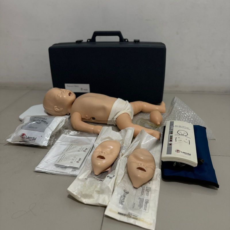 Jual Phantom Manekin / Manikin CPR Bayi Laerdal / Resusci Baby laerdal ...