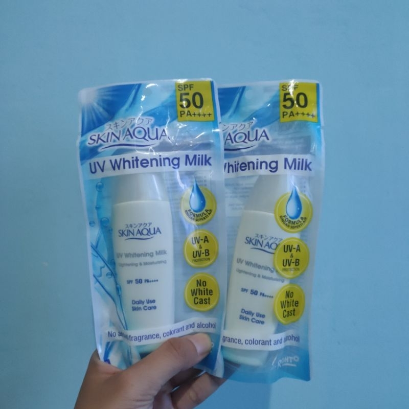 Jual Skin Aqua UV Whitening Milk SPF 50 PA++++ | Sunscreen Skin Aqua Tutup Putih | Shopee Indonesia