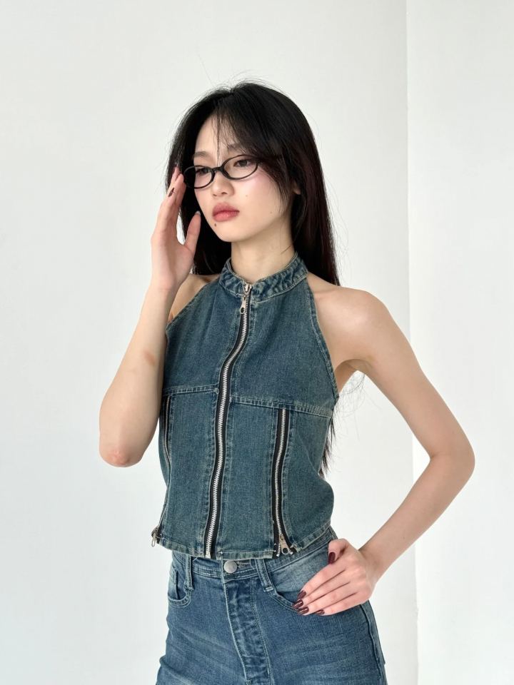 Jual LADOUCE - Lisa Backless Denim Top Atasan Jeans Crop Wanita ...