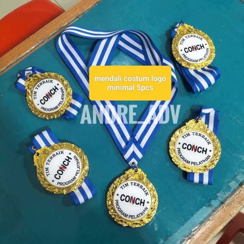 Jual mendali costum logo plus tali warna | Shopee Indonesia